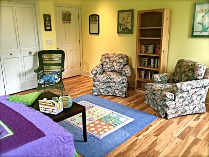 Garden Room @ Whispering Wind - Monroe, WA