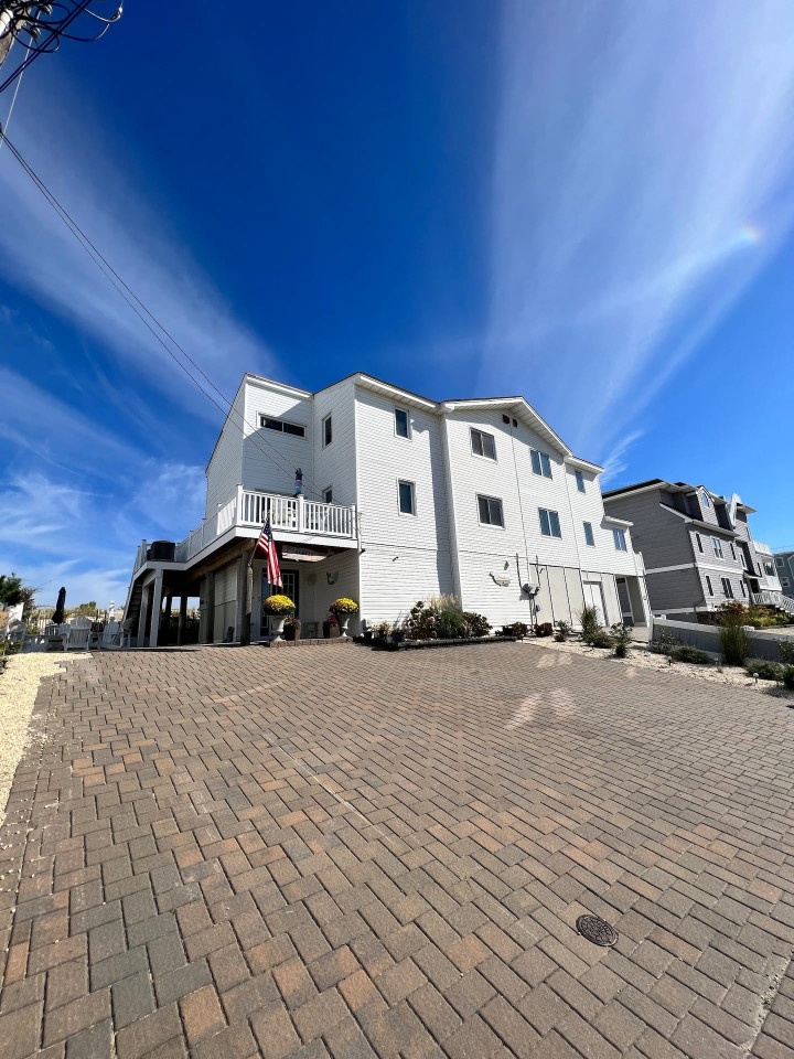Oceanfront! Private Beach Access. Yr Round Rentals ! 914-475-1235 - Beach Haven, NJ