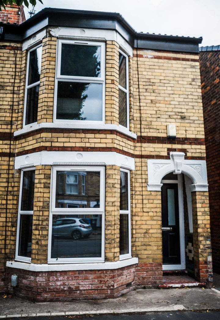 Spacious 4-bed Home For Work Stays - Beverley, UK