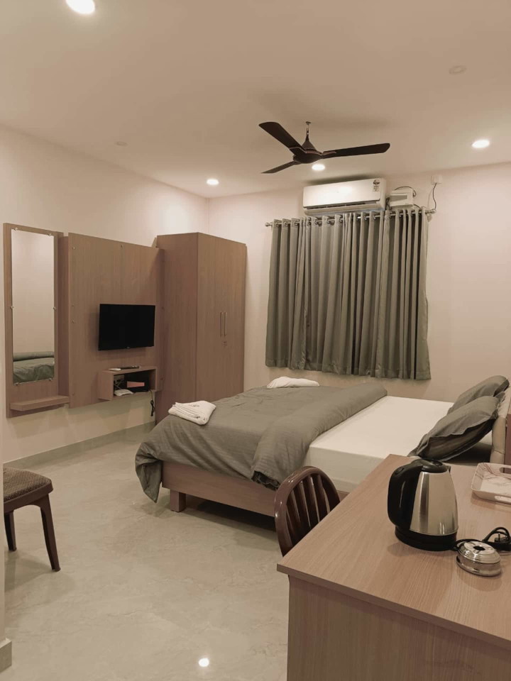 Superior Single Room With Balcony - Udupi