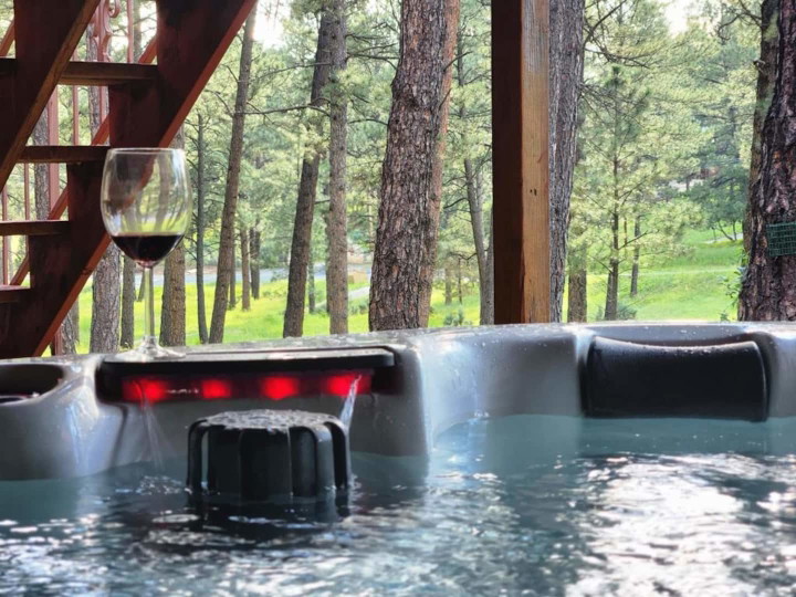 Chic Country Home In The Woods With Hot Tub - New Mexico