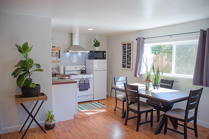 Relaxed + Modern Private Arcata Guest House - Arcata, CA