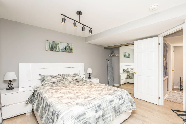 Cozy 1br Near Hospitals | Free Parking | Monthly - Gatineau
