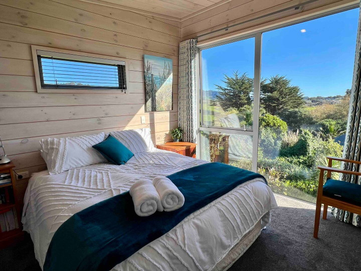Hot Tub And Chill Raglan Retreat - With Spa - Raglan