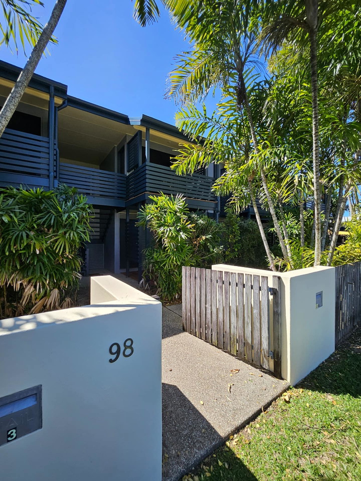 Unit 4 /98 Evan St - Mackay