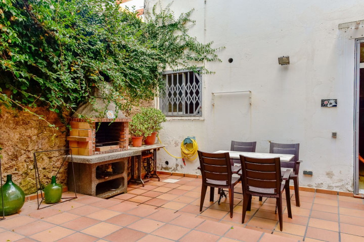 Can Pep. Casa Con Terraza En Pleno Centro De Barcelona - Barcelona