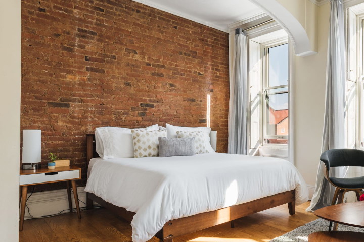 ⭐Minutes To Nyc⭐ Brownstone Beauty | Free Parking - Jersey City, NJ
