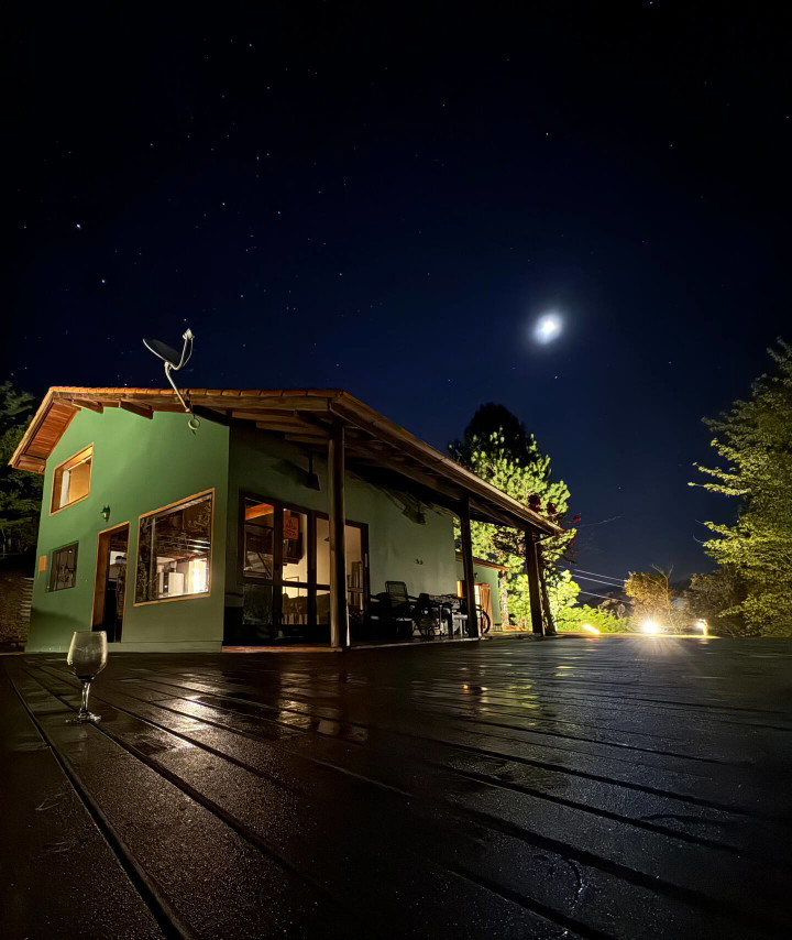 House In Mantiqueira Between Mountains And Waterfalls - Brasil