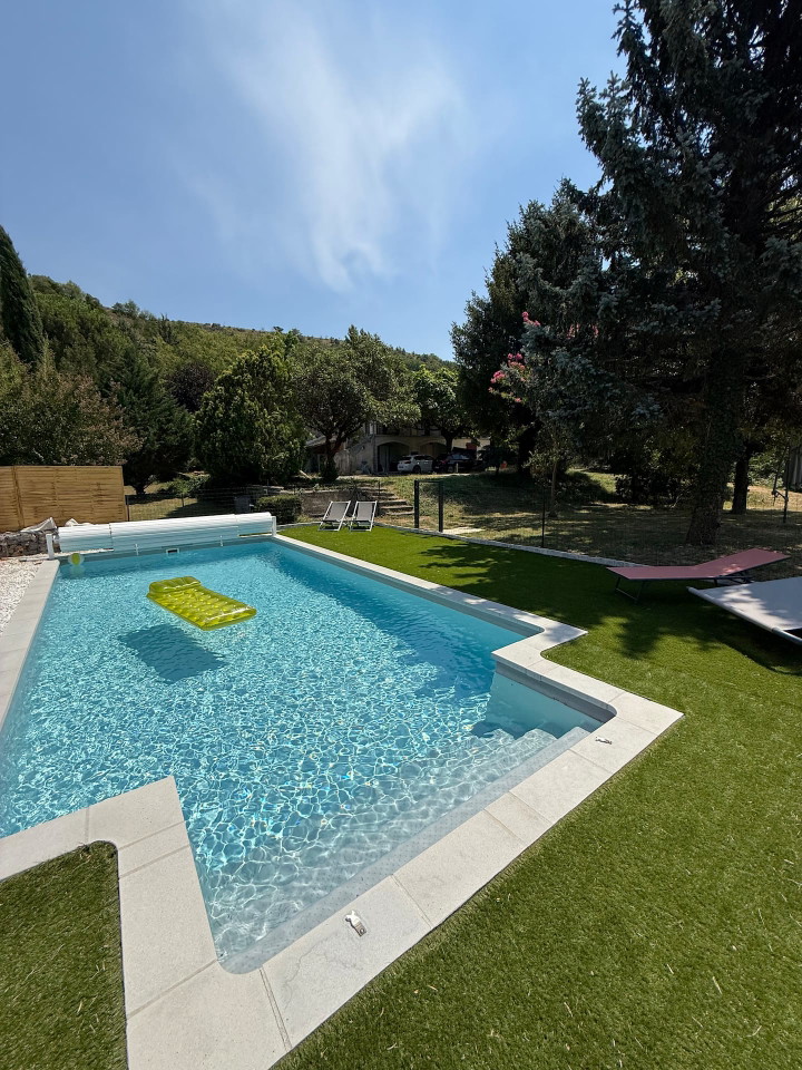 Bas De Villa Avec Piscine Jardin Privatif - Aubenas