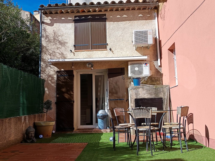 Jolie Maison De Village T2 Au Centre Du Village - Pierrefeu-du-Var