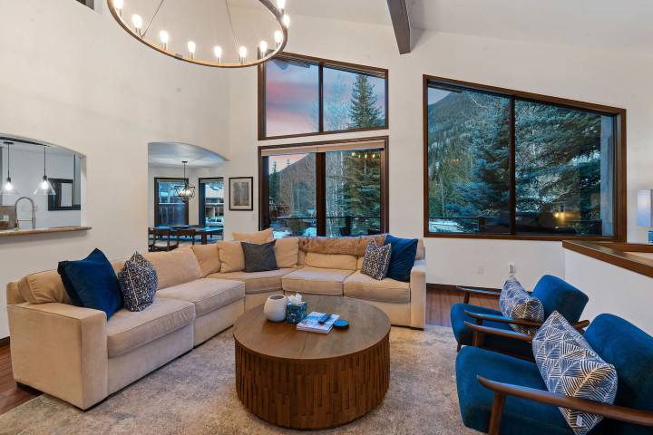 Spacious East Vail Getaway By Vail Butler - Vail, CO