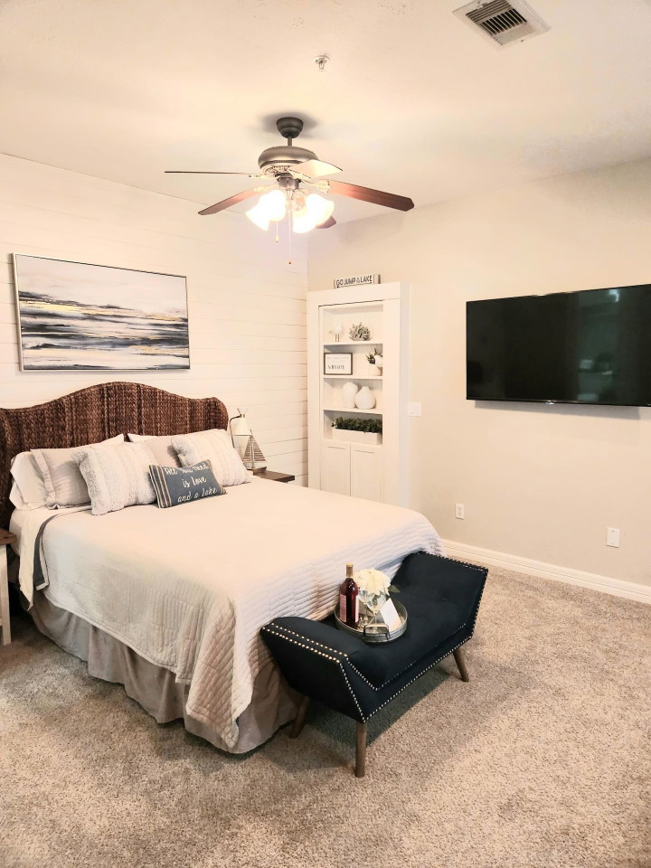 Casa Couture Lake Studio Condo - Conroe, TX