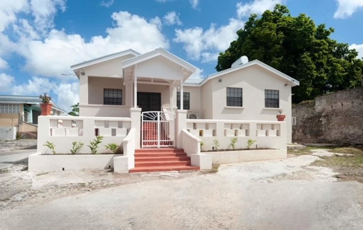 Apartment A - Lovely Modern 2bed/2bath Apt - Bridgetown, Barbados
