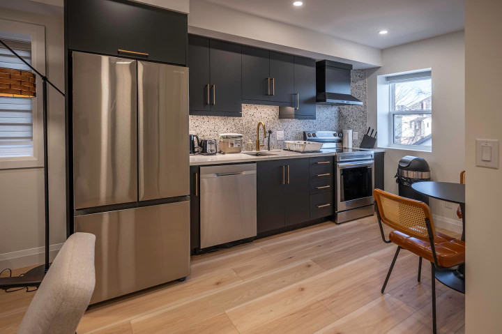Designer Apartment L 2nd Floor | Downtown - Kitchener