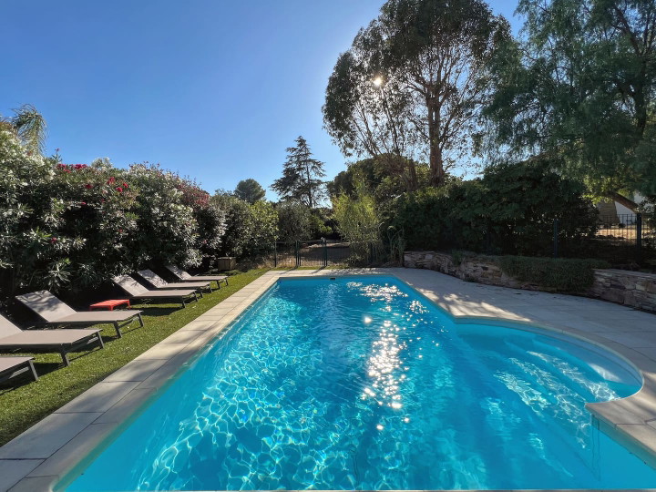 Large Provençal Farmhouse, Pool Heated To 29°c - French Riviera