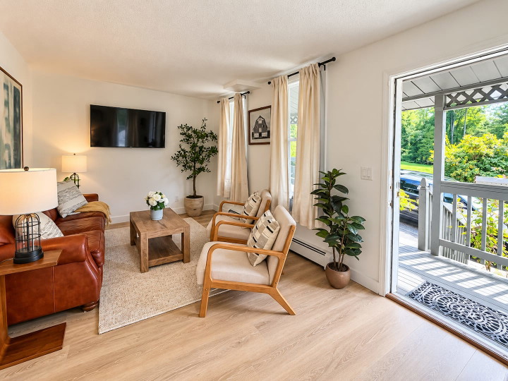 Quiet Norwich Escape | Private Deck & Kayaks - Norwich, CT