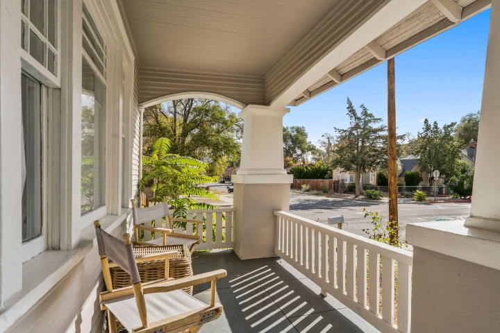 The Sunflower House | 1920s Victorian Square Home - Sparks, NV