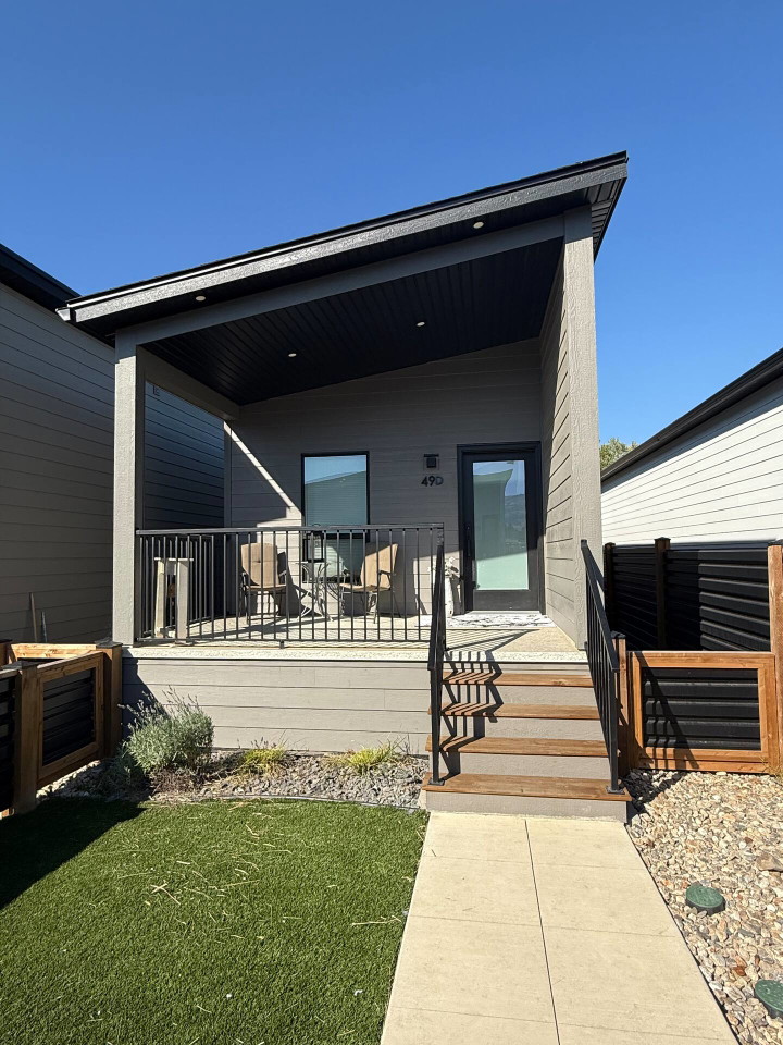 Hummingbird - Tiny Home Kelowna - Kelowna