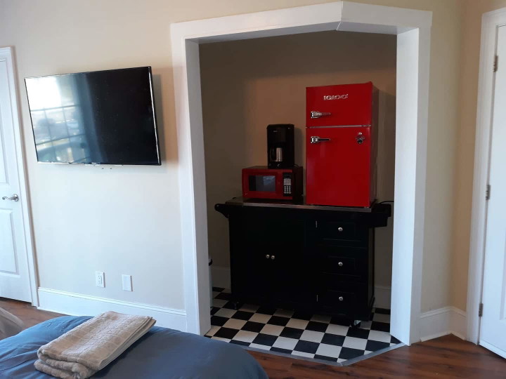 The Minimalist, Steps To The Beach, Pets Welcome - Myrtle Beach, SC