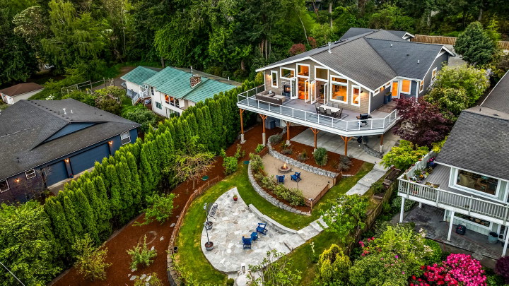 Upscale Harbor Retreat - Walk To Waterfront -Views - Gig Harbor, WA