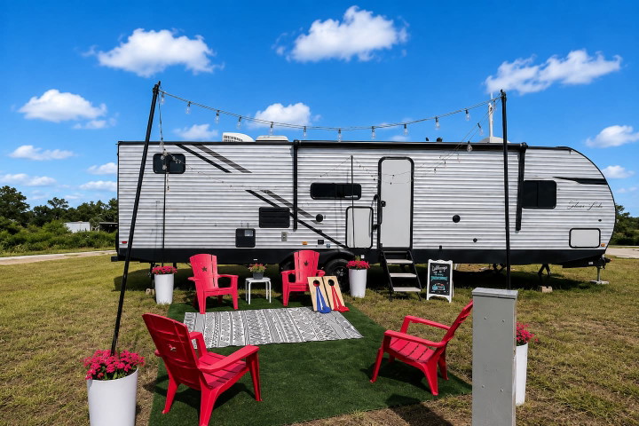 The Bunkhouse At Franklin Ranch Rv Park - Franklin, TX