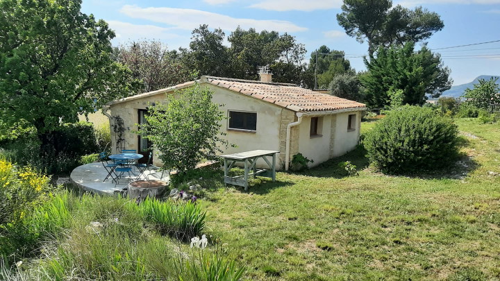 Petite Maison Dans Les Collines De Provence - Vaucluse