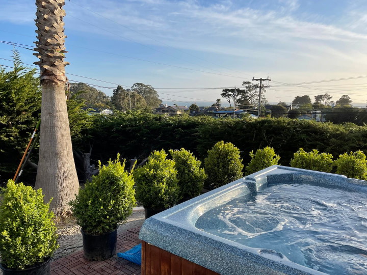 Studio: Hot Tub + Ocean View - Half Moon Bay, CA