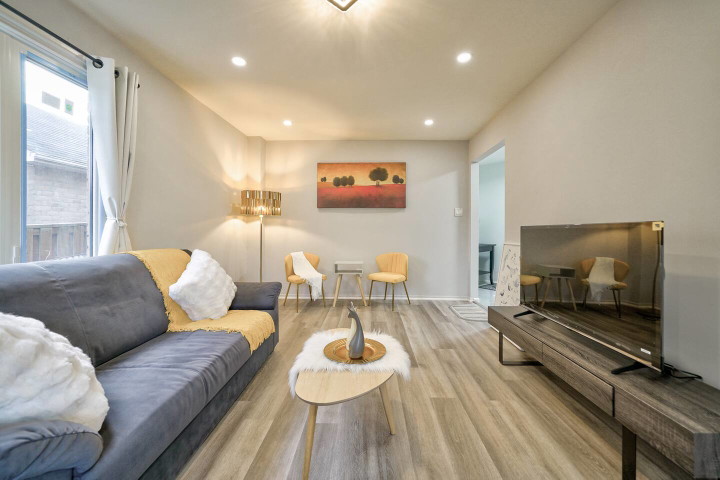 Entire Home In Ajax With Children's Play Area - Ajax