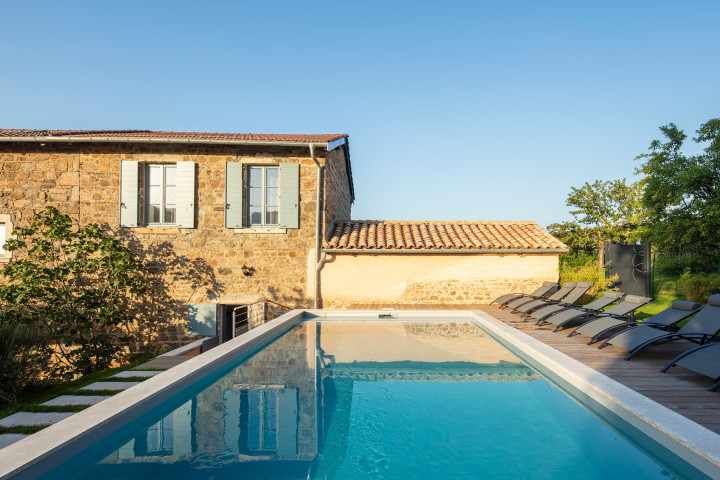 La Chouette Etoilée Gite 15 Personnes Avec Piscine - Beaujolais