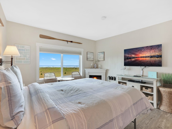 Condo #201 Oceanfront Studio On The Prom - Oregon
