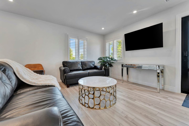 New! Luxury 3br - 5 Minutes To Port Dover Beach - Port Dover