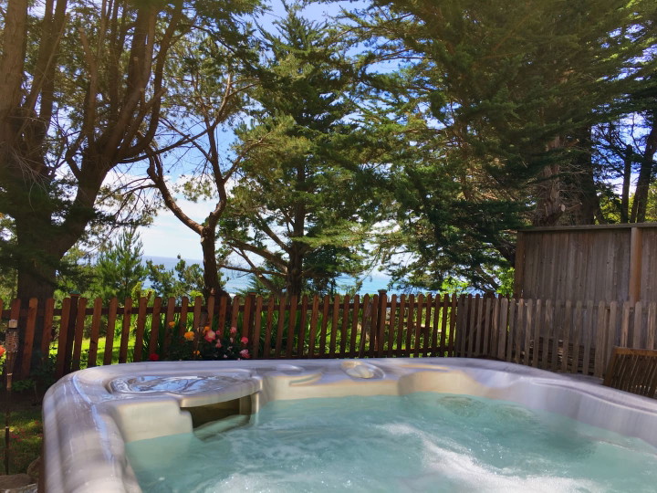Secluded Ocean View Apartment / Hot Tub - Half Moon Bay, CA