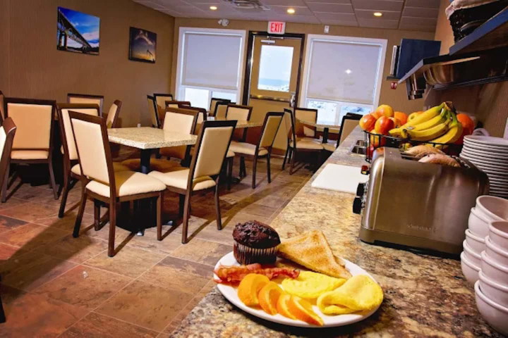 Hotel Family Suites In Drayton Valley - Drayton Valley