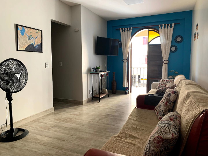Apto 3 Quartos Perto Da Praia Do Forte Com Garagem - Cabo Frio
