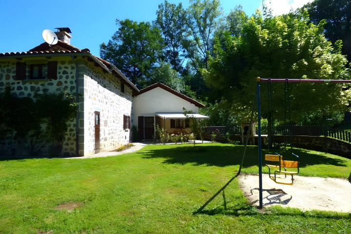 Gite Le Fournil Près D'aurillac - Vic-sur-Cère