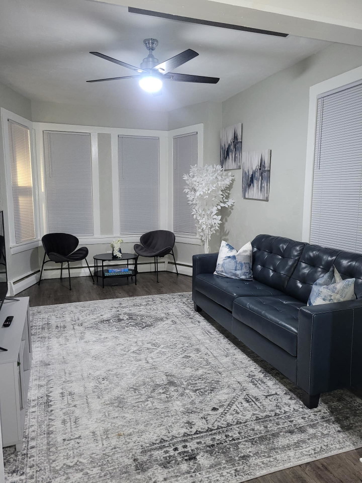 Downtown Delight: 1br Near Asbury Park Beach - Long Branch, NJ