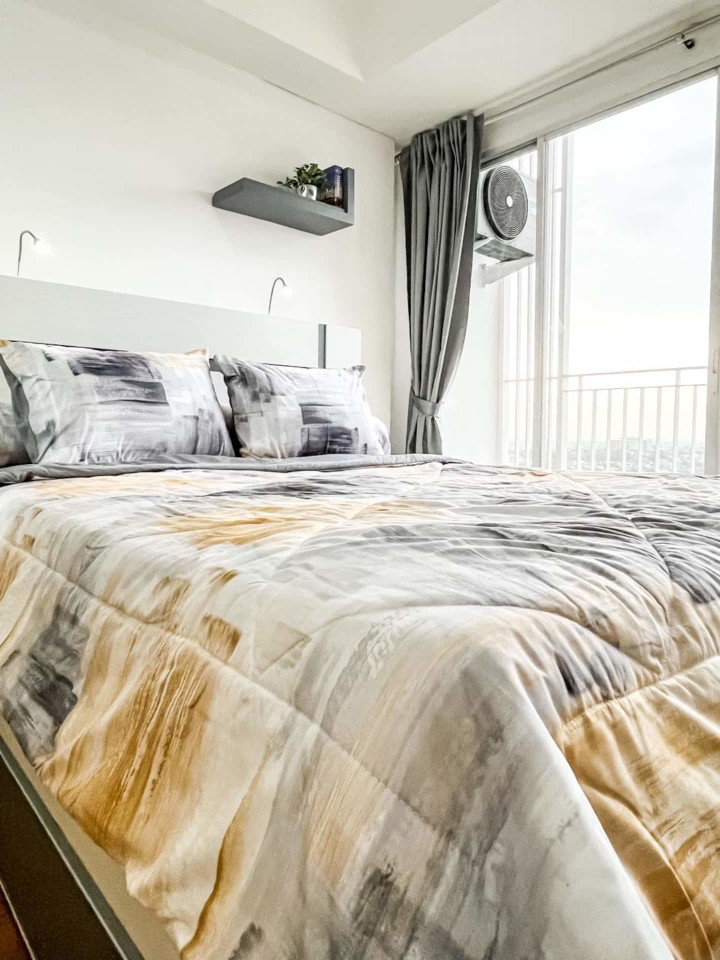 Cozy Minimalist Studio With City View Near Jakarta - Jakarta
