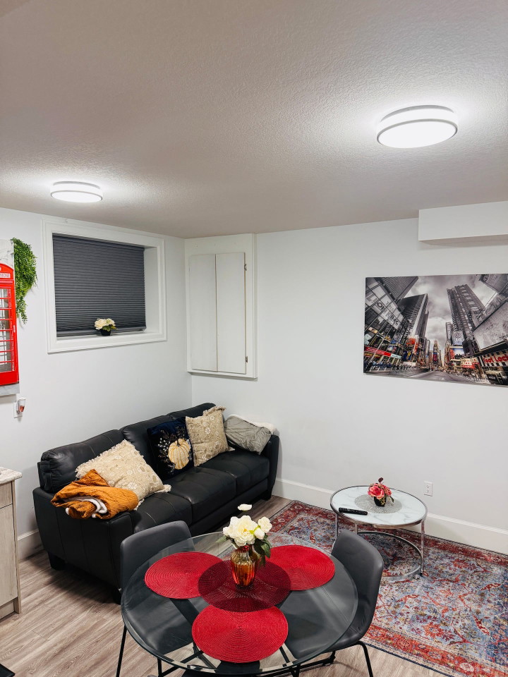Nanone Signature- Adorable 2 Bedroom Suite - Saskatoon