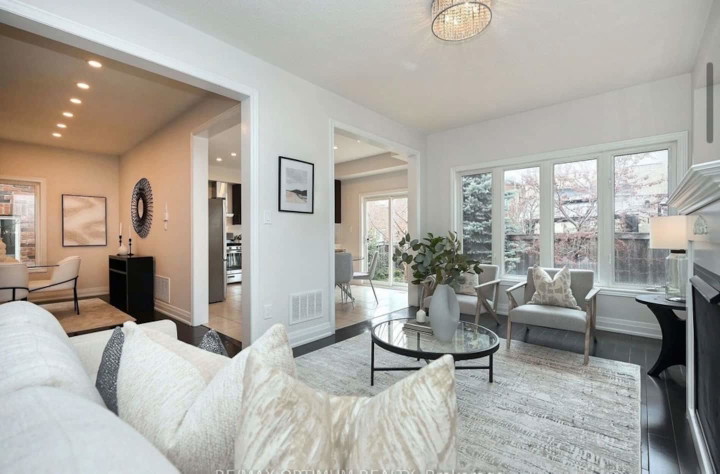 The Credit River House | Lux | 4br | Near Pearson - Brampton