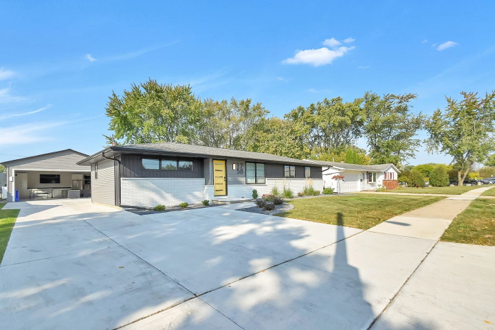 Full Remodel! Steps To Lambeau, Titletown, Resch! - Green Bay, WI
