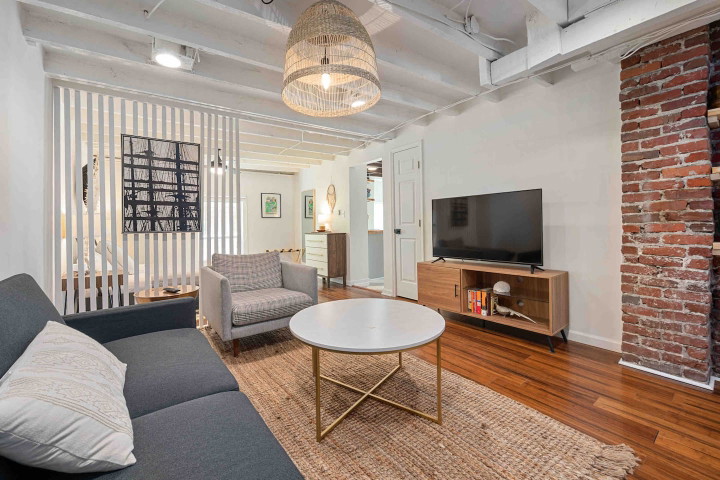 Avondale Garden-level Studio Apartment - Birmingham, AL