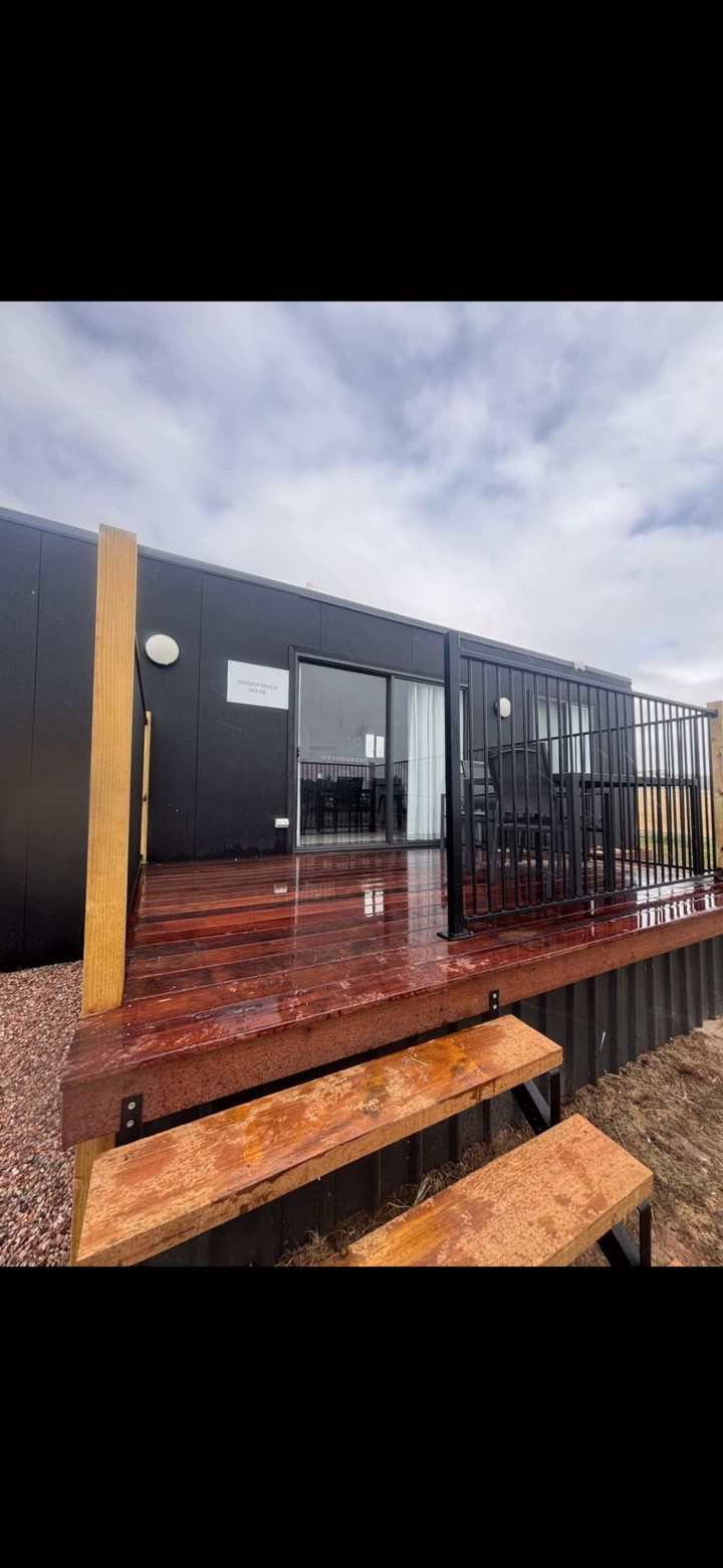 Tiatukia Beach House 
Is The Special Place To Stay - Port Lincoln