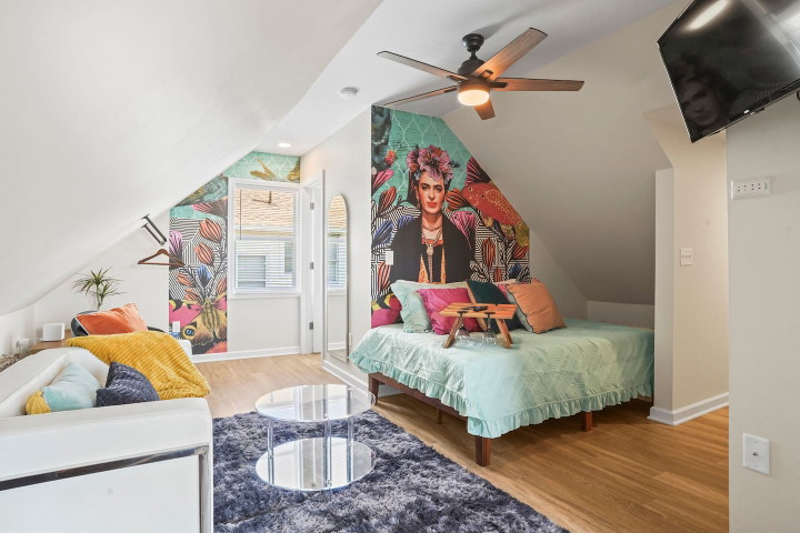 Modern Studio In Great Location - Akron, OH