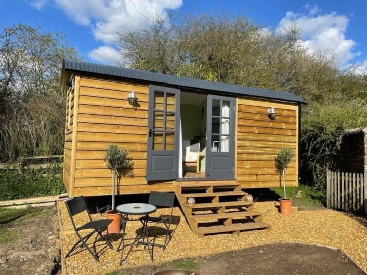 Hutte-de Luxe-vue Sur Jardin-salle De Bain Privée- - Wiltshire
