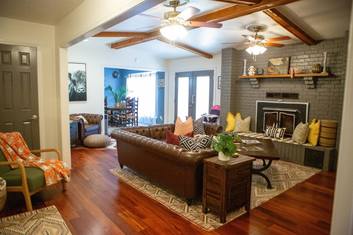 Out West Hideout | Sleeps 10 | Games, Yard & Osu - Stillwater, OK