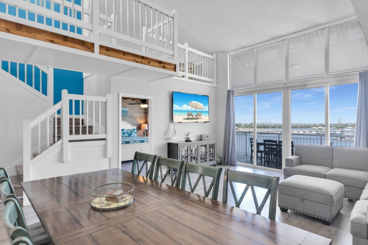 Waterfront Dock Pool Pet Friendly Near Duval St - Key West, FL