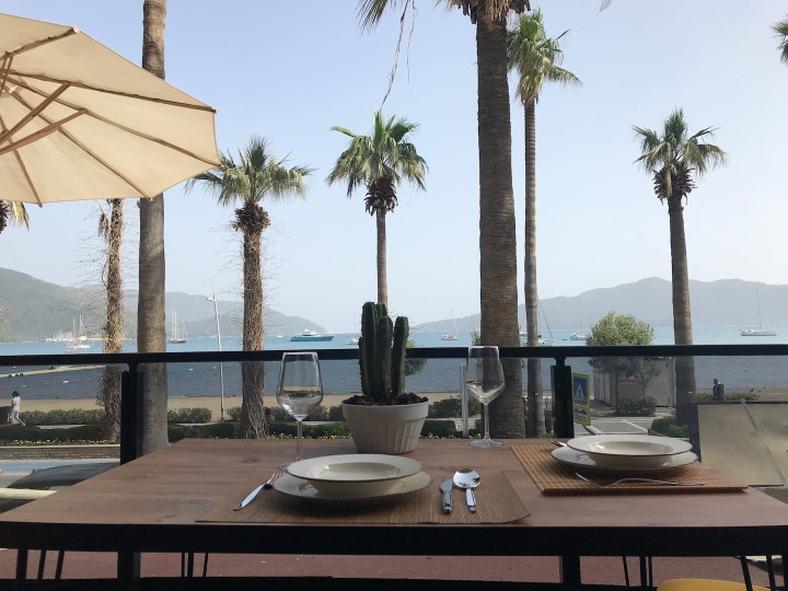 Side To Beach Cozy 1+1 With A Wide Open Beach View - Marmaris