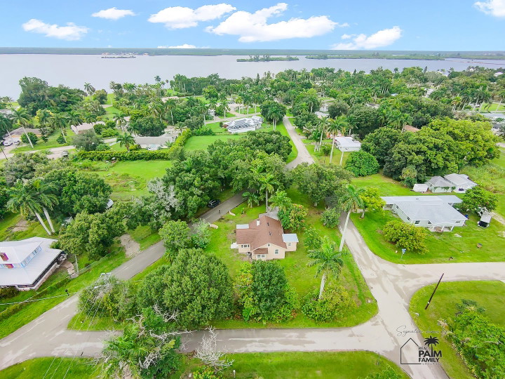 The Prospect Retreat | Slow Down & Unwind - Fort Myers, FL