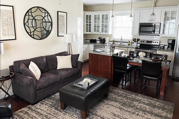 Midtown Apt - 2bed/2bath - Private Hot Tub And Patio - Close To Pearl And Dtwn - San Antonio, TX