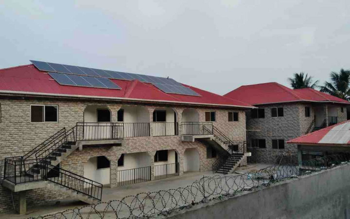 Akorame Suites At Joe Bar: Cozy, Secured  Hideout - Monrovia